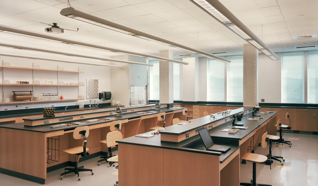 Plymouth State University Boyd Science - Banwell Architects