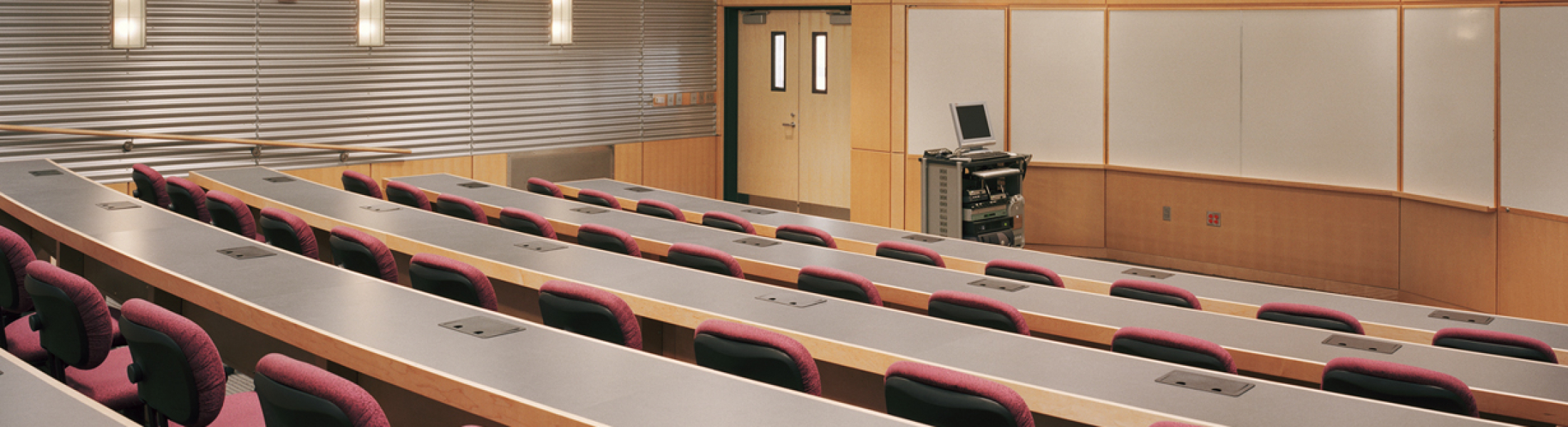 WEB - PSU SCIENCE INTERIOR LECTURE HALL 2 - Banwell Architects